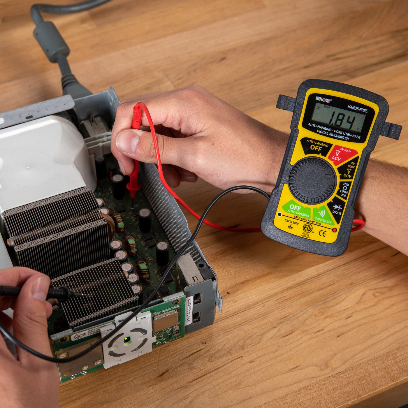 3300 Hands-Free DMM (10 MegOhm) – Innova
